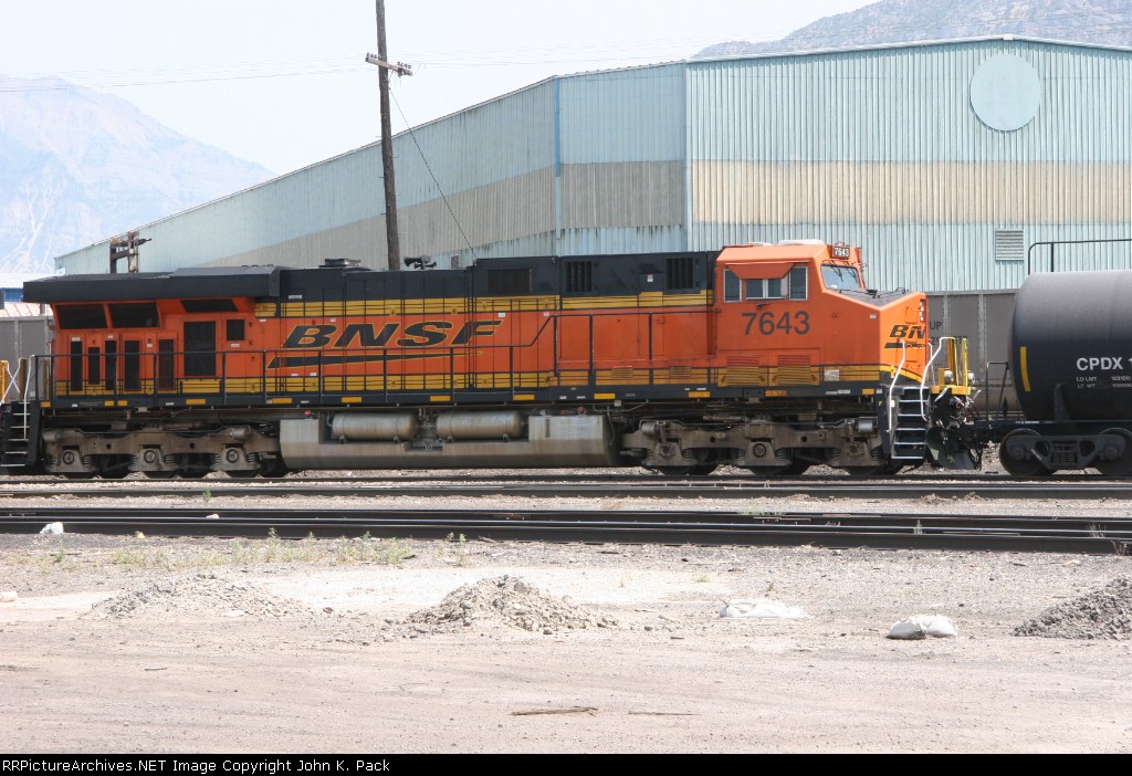 BNSF 7643